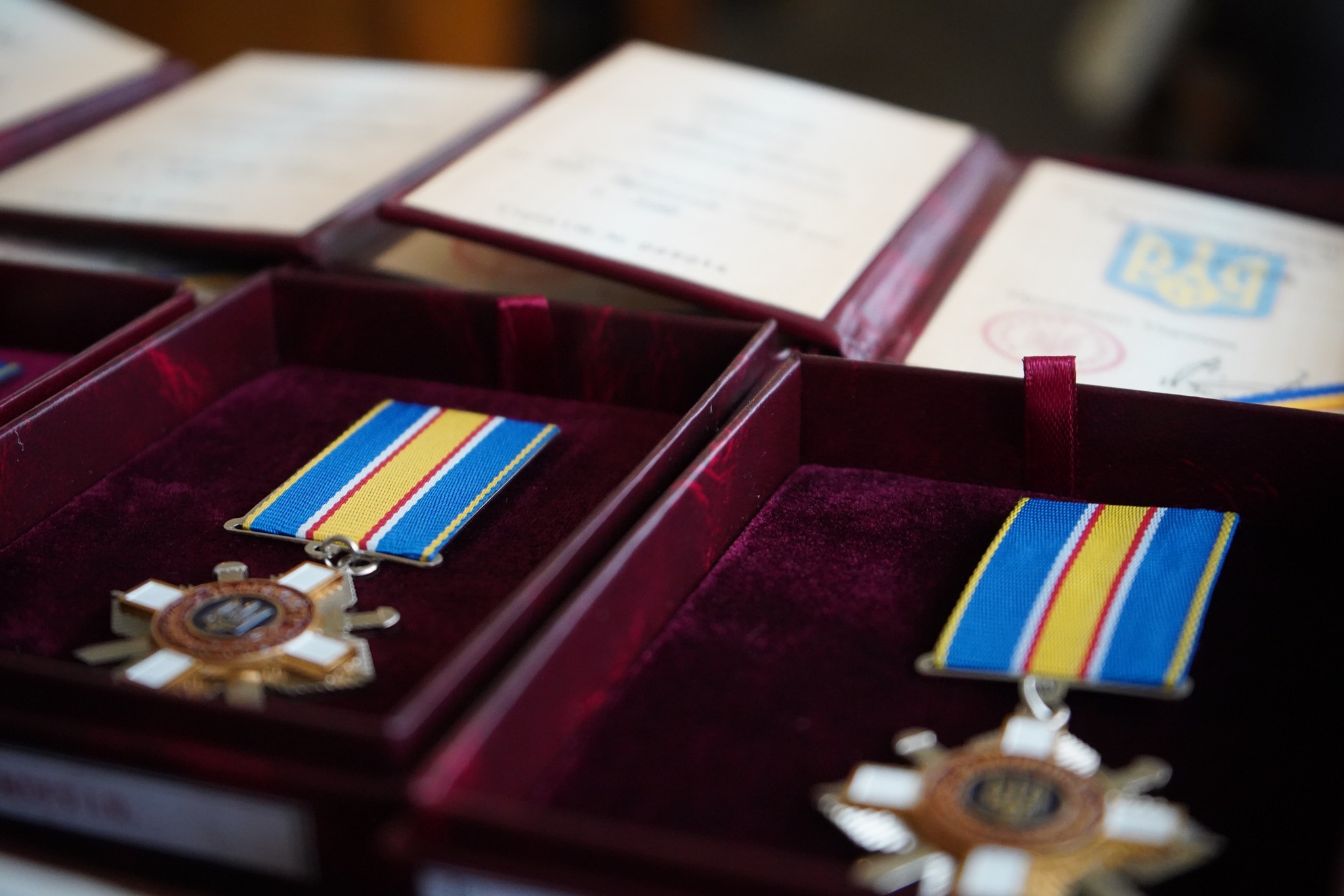 Президент відзначив орденом “За мужність” черкаського розвідника Техаса Читайте на Ukr Net