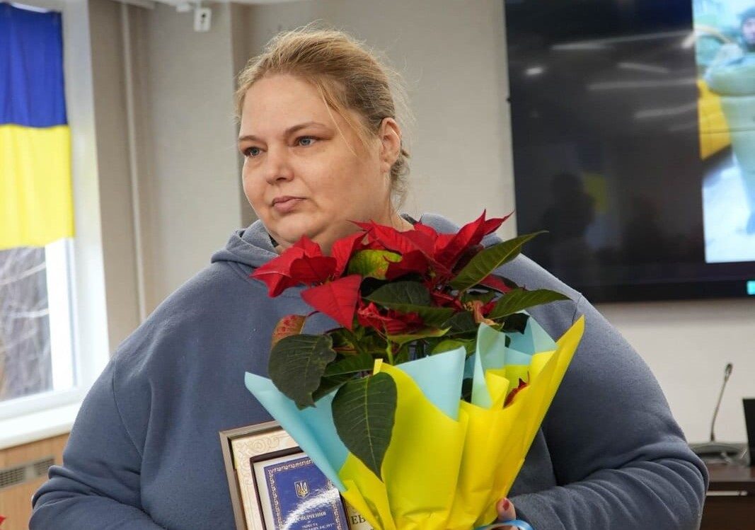 Черкащанку, яка має відзнаку мерії, судитимуть за продаж гуманітарки